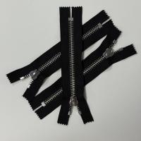 China #8 Y Shape Metal Zipper Bright Nickel High Tensile Strength Smooth Opening Closing for sale