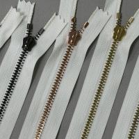 China Washable Wear Resistant #5 Y Shape Metal Zipper Smooth Operation Gun Metal 60cm for sale
