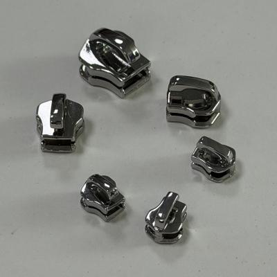 China Versatile #8 Metal Zipper Non Lock Pin Lock Slider Classic Texture for sale