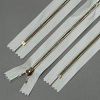 China Double Point Teeth Metal Zipper No.5 Stable Performance Exquisite Craftsmanship for sale