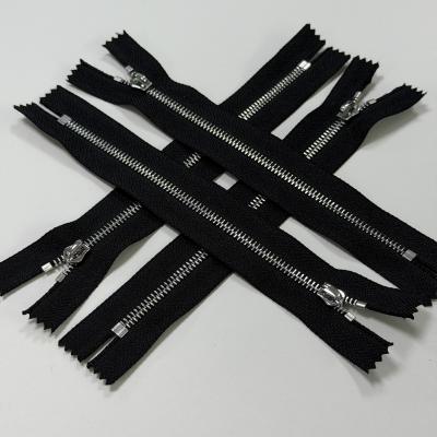 China Euro Teeth Metal Zipper #3 Neatly Arranged Uniform Luster Brass Zipper 80cm for sale