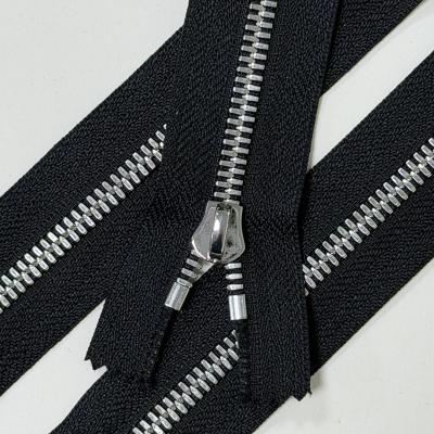 China Uniform Plating #5 Corn Teeth Metal Zipper Classic Style Top Grade Finish 80-120 Characters for sale