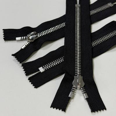 China Brass #8 Corn Teeth Metal Zipper Oil Sealing Treatment 80cm Corrosion Protection for sale
