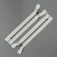 China Corrosion Resistant #5 Corn Teeth Metal Zipper Brass High Hardness for Bags for sale