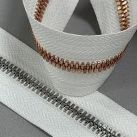 China Smooth Rounded #5 Corn Teeth Metal Zipper High Precision Design Bright Nickel for sale