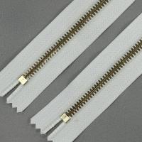 China Flat And Straight #5 Corn Teeth Metal Zipper Smooth And Silent Operation for sale