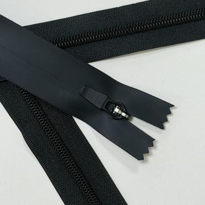 China Outdoor Apparel #5 Waterproof Open Ended Zip Attractive Appearance for sale
