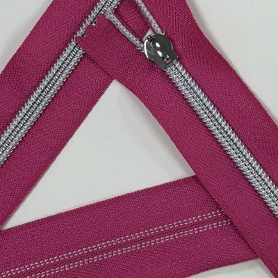 China Smooth Quiet #5 Vacuum Plated Nylon Zipper Fading Resistant 100cm for sale