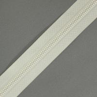 China Heterodont Dentition Plastic Zipper #5 Tear Resistant Off White for Apparel Bags for sale