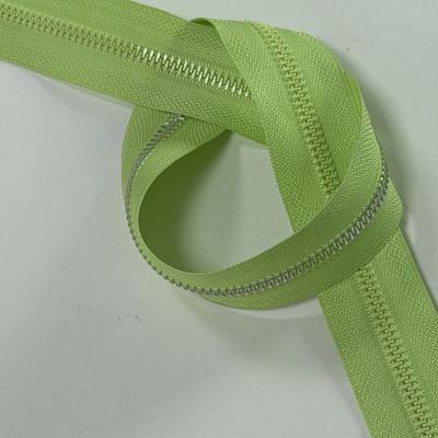China Green Open End Plastic Zippers #3 Visuals Upgraded Metal Coating for sale