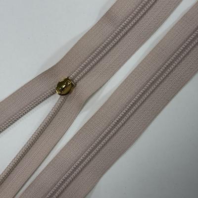 China Nylon #5 Zipper Low Pulling Resistance Lightweight Thin for Apparel Bags for sale