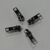 China Auto Lock Metal Zipper Slider #3 Anti Slip Self Locking for Bags Workwear for sale