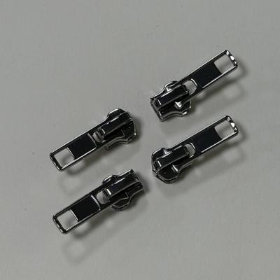 China #5 Auto Lock Slider Metal Zipper Pull Tab High Strength Deformation Resistant for sale