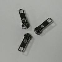 China Smooth Wear Resistant #5 Auto Lock Zipper Puller Metal Slider Standard Pull Tab for sale
