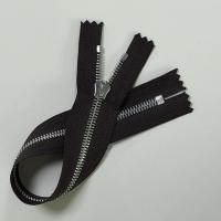 China Precision Polishing #5 Double Pointed Teeth Metal Zipper Cutting To Specified Dimensions for sale