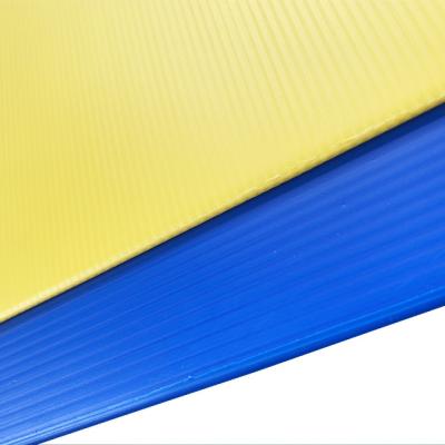 China 1300x 1100mm 1200x 1000mm Edge Sealed Round Corners PP Corrugated Plastic Dividers Corflute Layer Pads for sale