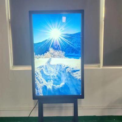 China 55 Inch 4K Digital Signage Display with 2000 Nits Brightness and IP66 Front Protection for Commercial Use for sale