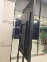 China 75 Inch 3500nits UHD Commercial Grade Shop Window LCD Display with Floor Standing Bracket for sale