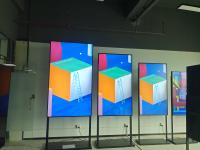 China 75 Inch 3500nits UHD Commercial Grade Shop Window LCD Display with Floor Standing Bracket for sale