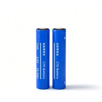 China 33140 Cylindrical LTO Battery Cell 2.4V 12Ah 8C Rapid Charging For AGVs for sale