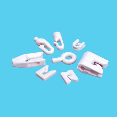 China Multi Hook Textile Ceramics Hook Block Guide Block Alumina Ceramic Multi Slot Guide Hook Assembly for sale
