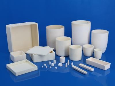 China High-Temperature Alumina Crucible – 1700℃ Resistant Al₂O₃ Sintering Boat for Ceramic Powder Calcination, Glass Melting & Metal Heat Treatment for sale