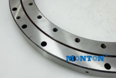 China XU080149 101.6*196.85*22.22mm Robotics Slewing Bearings Solar Tracker Se Series Slewing Drive for sale
