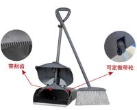 China Multi Purpose Cleaning Tools Plastic Broom and Dustpan Set Crafted to Enhance Cleaning Efficiency in Commercial Buildings for sale