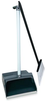 China Cleaning Tools Dustpan Set with Smooth PP Plastic Material and Fiber Broom Head Suitable for Lobby and Indoor Sweeping for sale