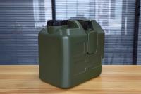 China Recycled HDPE 5 Gallon Water Bucket 20L with Tap Lightweight Portable Jerrycan for sale