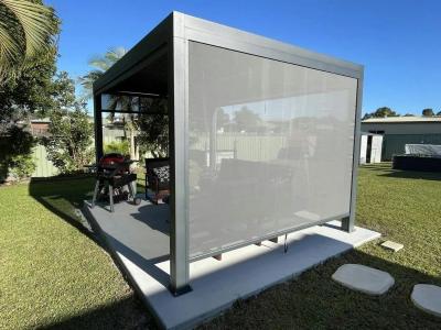 China Waterproof Sun Shade Motorized Bioclimatic Aluminum Pergolas With Retractable Louvered Roof Solar Panel for sale