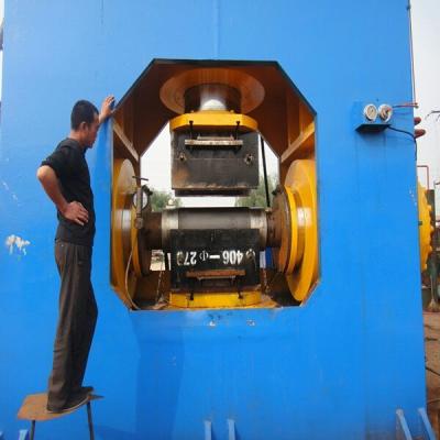 China Equal Straight Tee Forming Machine For Carbon Steel Easy Operate for sale
