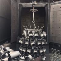 China Mechanical Straightening Type Shot Blasting Machine High Speed For Metal Surface for sale