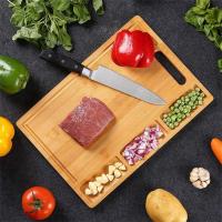 China Customized Rectangle Bamboo Cutting Board with Container For Kitchen CE / EU Approved for sale