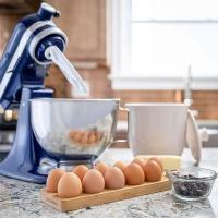 China Customized Holes Bamboo Egg Tools Display Stand for Eco-friendly Countertop Display for sale