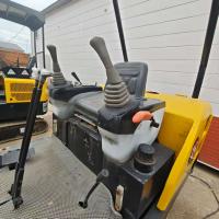 China Original Japanese Komatsu 18 1.8Ton Hydraulic Mini Excavator Good Condition with High Quality and Low Working Hours for sale