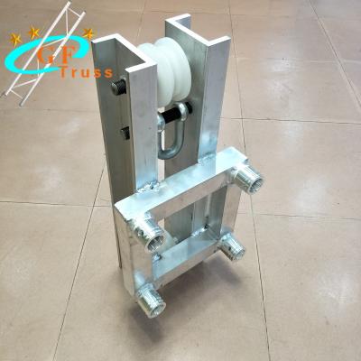 China Aluminum Multi Connection Spigot Folding Safety Barriers Box Corner Truss for sale