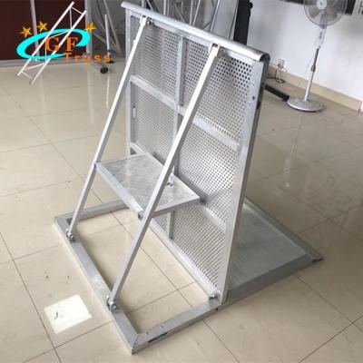 China 1Mx1.2Mx1.2M Aluminum Stage Accessories Sliver Safety Fence Barrier For Concert for sale