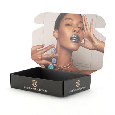 China Embossing Debossing Cosmetic Black Mailer Box Wig Storage Box Customized Size for sale