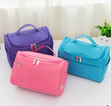 China Polyester Hanging Travel Cosmetic Bag 23x18x13cm Water Resistant Toiletry Organizer for sale