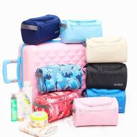 China Waterproof Hanging Toiletry Bag 25x15x14cm Round Barrel Shape Travel Makeup Organizer for sale