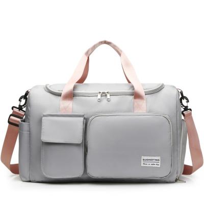 China Soudelor Nylon Waterproof Sports Fitness Weekender Bag 45x20x27cm with Shoe Compartment for sale