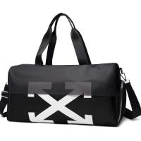 China 35L Gym Duffle Bag for Men Travel Bag with Shoe Compartment USB Port for sale