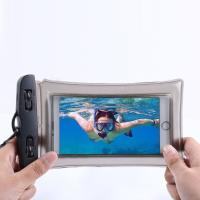 China Universal Waterproof Cell Phone Pouch Clear Floating Waterproof Phone Case Lanyard for sale