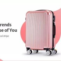 China PC Polycarbonate 3 Piece Luggage Set Shiny Surface Hardside Trolley 20 24 28 Inch for sale