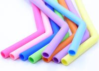 China Hot Drink Reusable Long Slender Food Grade Silicone Straws With Cleaning Brushes for sale