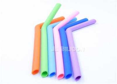 China Fancy BPA Free Reusable Straws , Travel Collapsible Silicone Straw Colorfast for sale