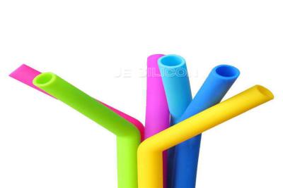 China Collapsible Customized Silicone Bendy Straw Reusable Food Safety With Case for sale