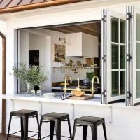 China Customizable Aluminum Folding Window with Tempered Insulated Glass for Energy Cost Savings and ISO9001-2008 Certified for sale