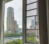 China Energy Efficient Aluminum Swing Window with Low-E Glass and 10 Year Warranty for sale